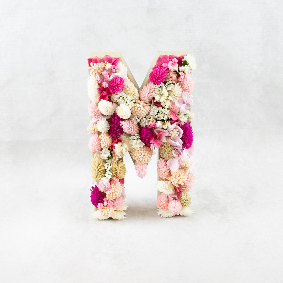 Letras con flores preservadas. Un regalo único – La Boutique de la Lola 🌷